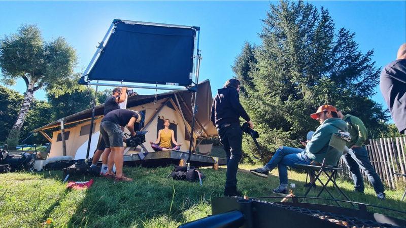 Riot House signe avec Huttopia - OUR(S)